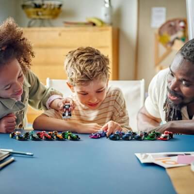 LEGO F1 Collectible Race Cars Retail Box of 36x Minifigure Blind Boxes ...